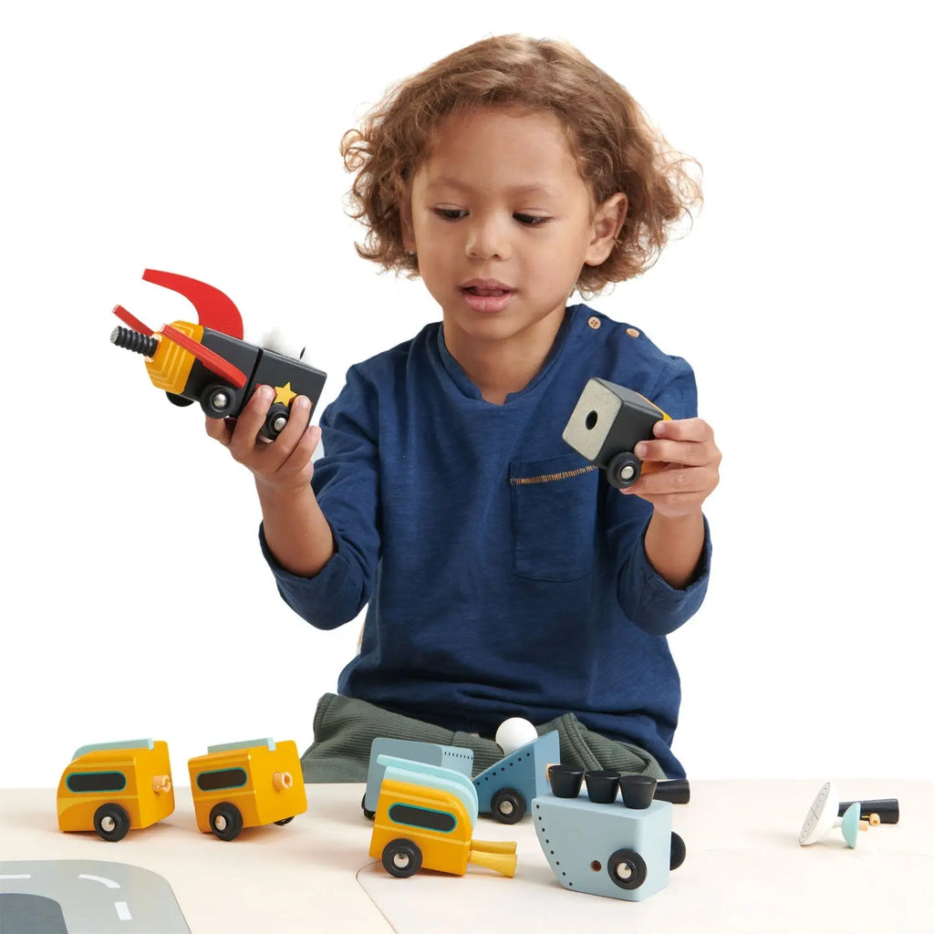 Vehicles Space Race | Play Vehicles | Tender Leaf – The Baby Penguin